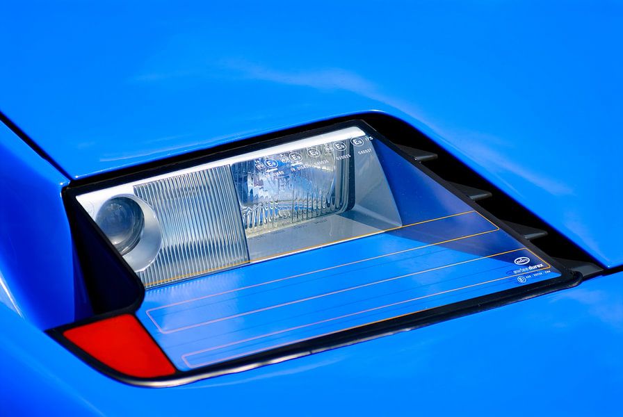 Bugatti EB 110 supercar headlight detail by Sjoerd van der Wal ...