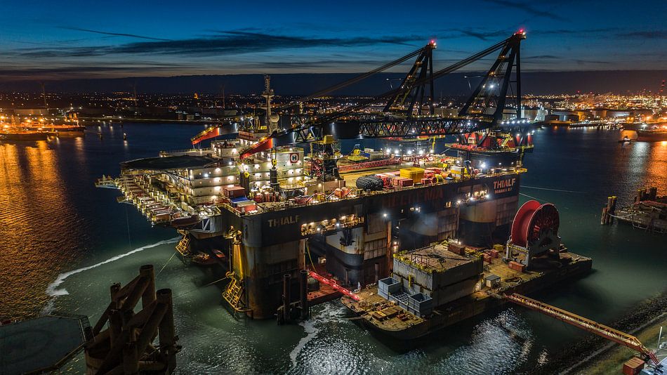 Thialf crane ship from Heerema by Klaas Doting on canvas, poster ...