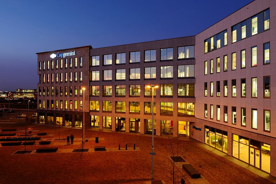 Hoofdkantoor Capgemini in Leidsche Rijn in Utrecht van Donker Utrecht ...