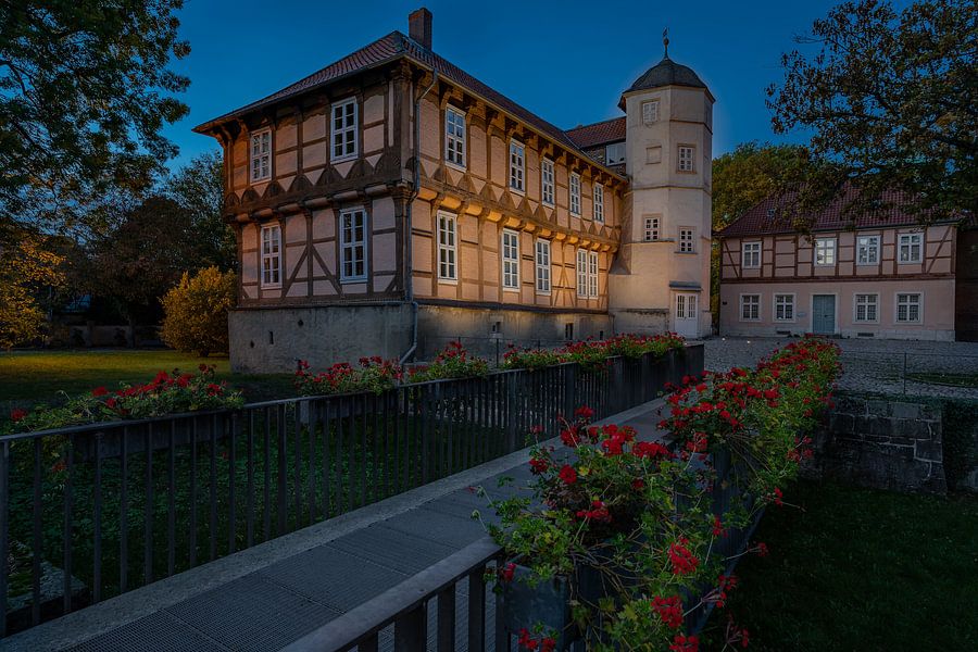 Château de Fallersleben /Wolfsburg à l'heure bleue par l'artiste Marc ...