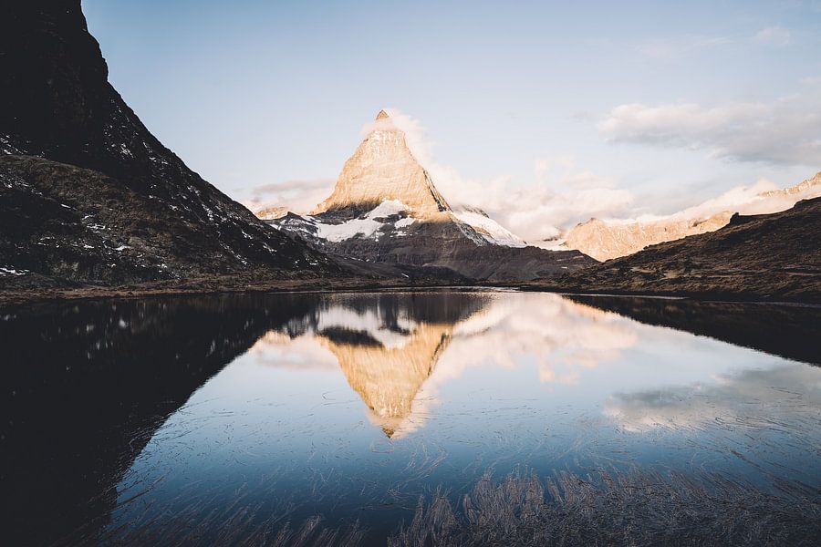 Matterhorn, de bekendste bergtop in Zermatt Zwitserland van Tom in 't ...