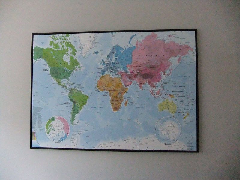 Planisphère Continents et Océans par l'artiste MAPOM Geoatlas