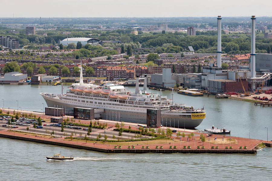 SS Rotterdam, depuis les hauteurs par l'artiste Pieter van Roijen