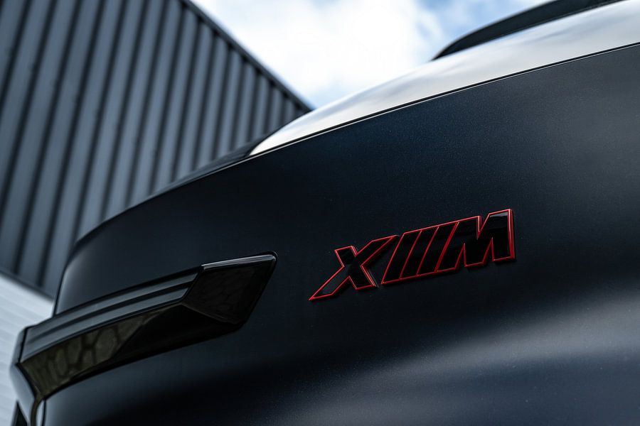 BMW XM Label Red van Bas Fransen op canvas, behang en meer