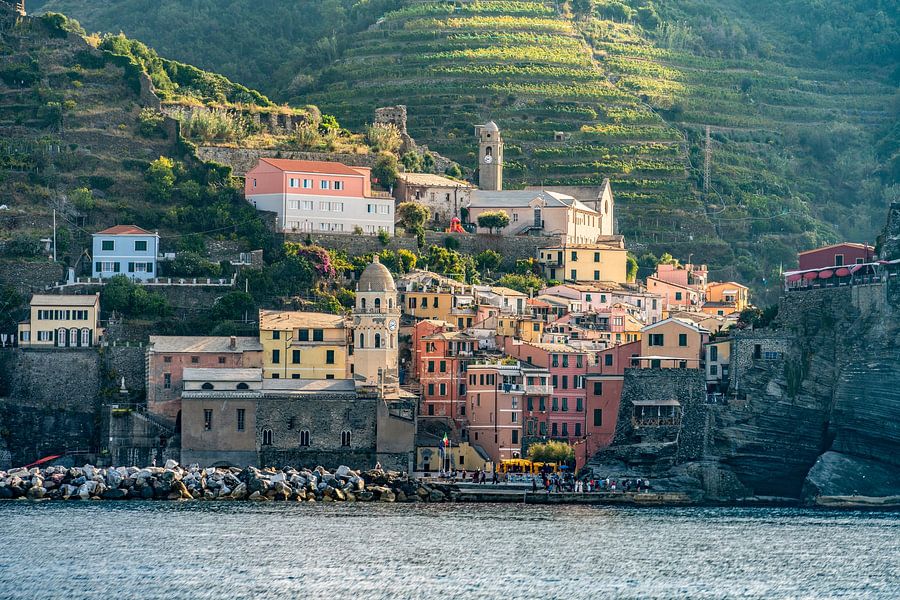 Vernazza in de Cinque Terre van Achim Prill op canvas, behang en meer