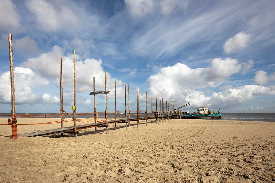 Texel de boot naar Vlieland van Antje Verleg-Dijk op canvas, behang en meer