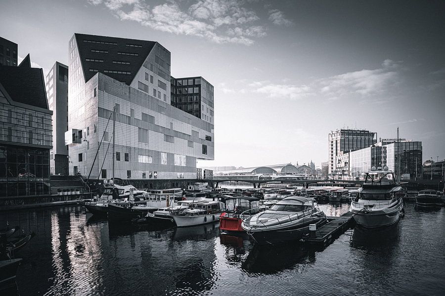 Amsterdam in Nederland is niet alleen zwart en wit van Thilo Wagner op ...