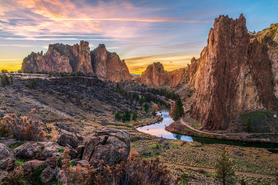 Smith Rock State Park Sunset Photo, Pacific Northwest Landscape ...