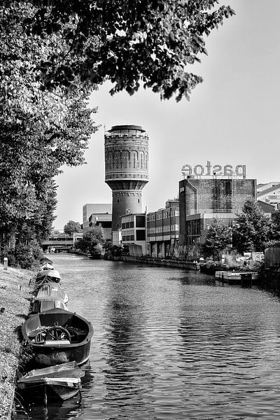 Water tower Heuveloord in Utrecht with the former Pastoe factory on the ...