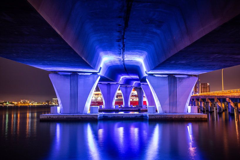 Macarthur Causeway Bridge